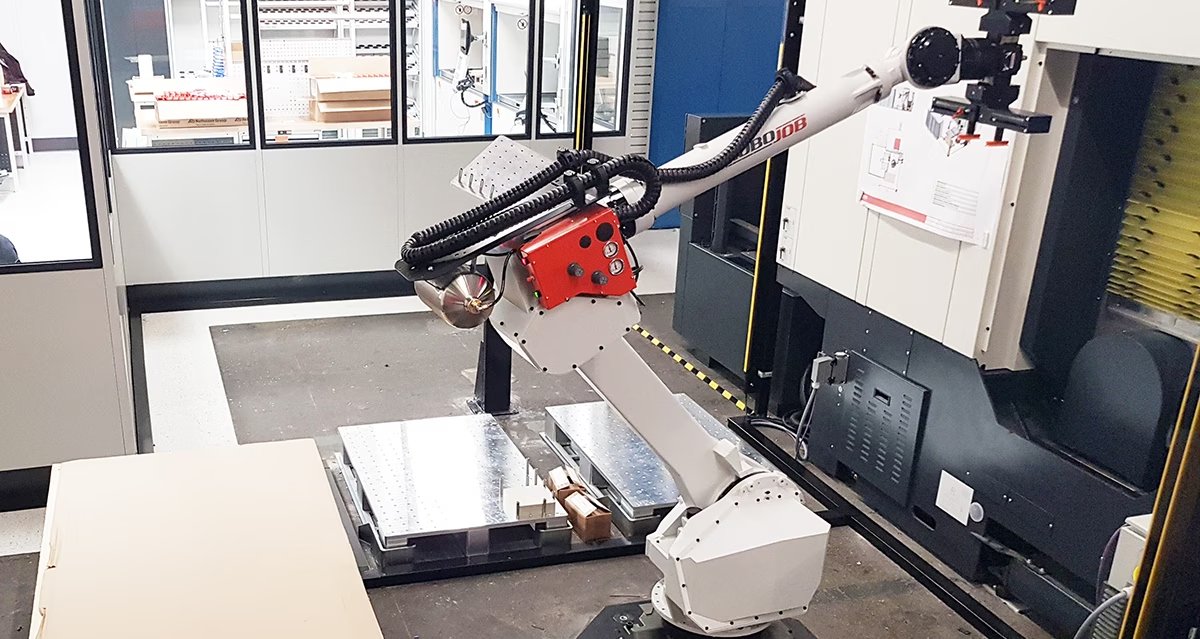 Automate your Hedelius CNC machine - RoboJob USA
