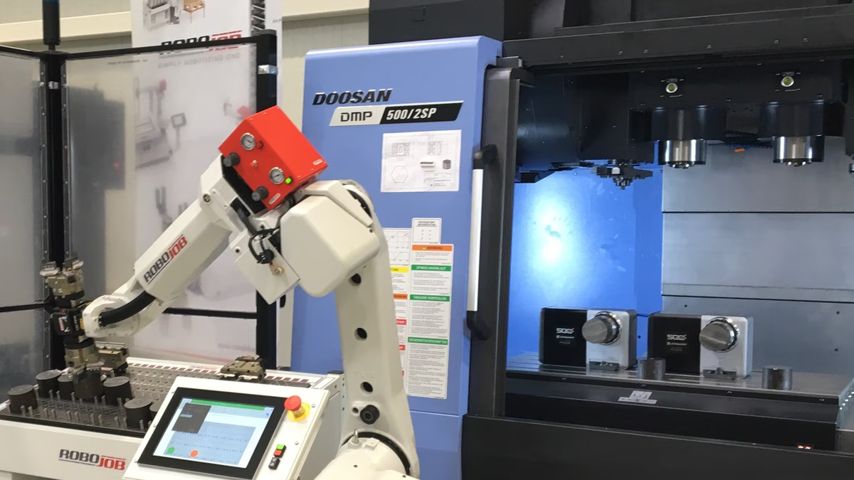 Automate your DN Solutions CNC machine - Robojob