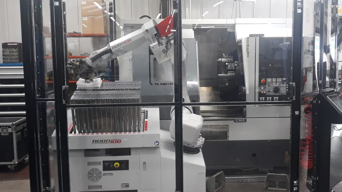 RoboJob has experience in automating CNC machines from CMZ - Robojob
